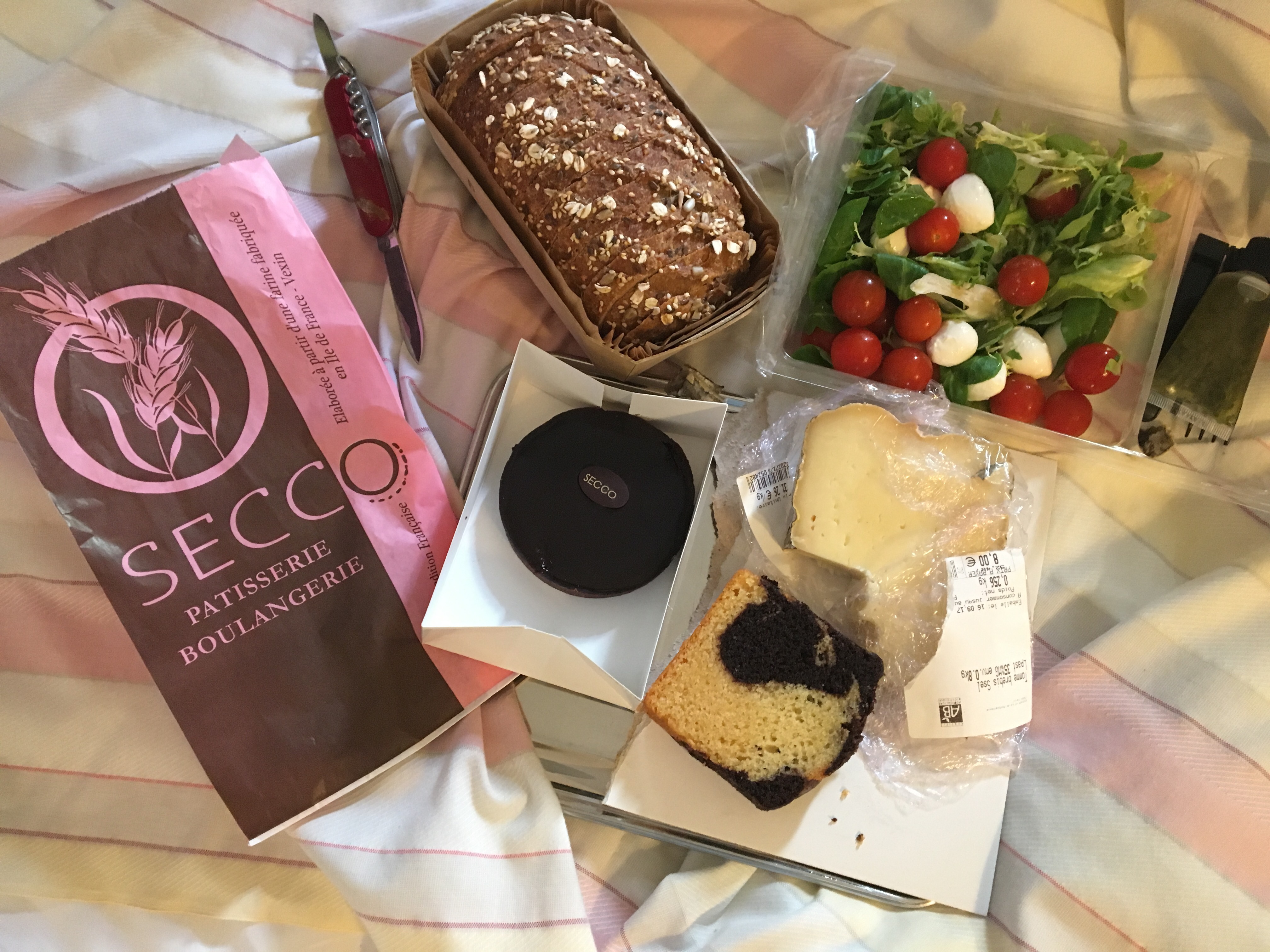 Saturday Morning in Paris | Connie Rosser Riddle
